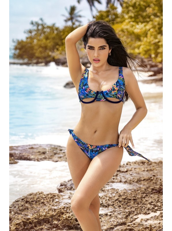 Mapalè Swimwear: bikini in stampa jungle con effetto underboobs